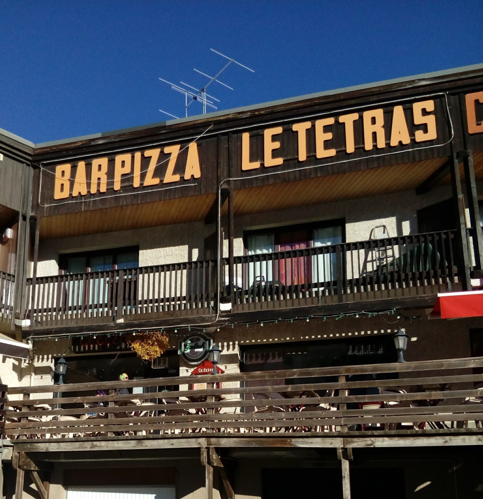 The Tetras restaurant where to eat in Auris resort of Alpe d'Huez in ...